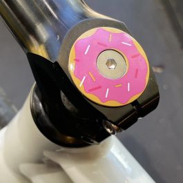 *MASH* donut stem cap - BLUE LUG ONLINE STORE